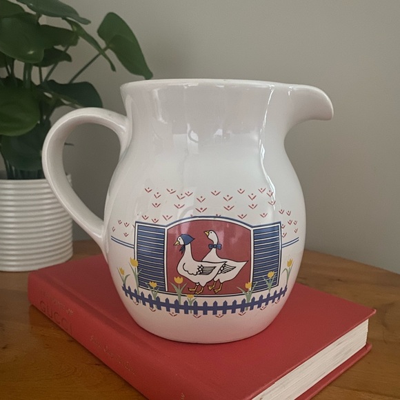 Accents | Vintage Unbranded Pottery Geese Pitcher Made In Taiwan ...